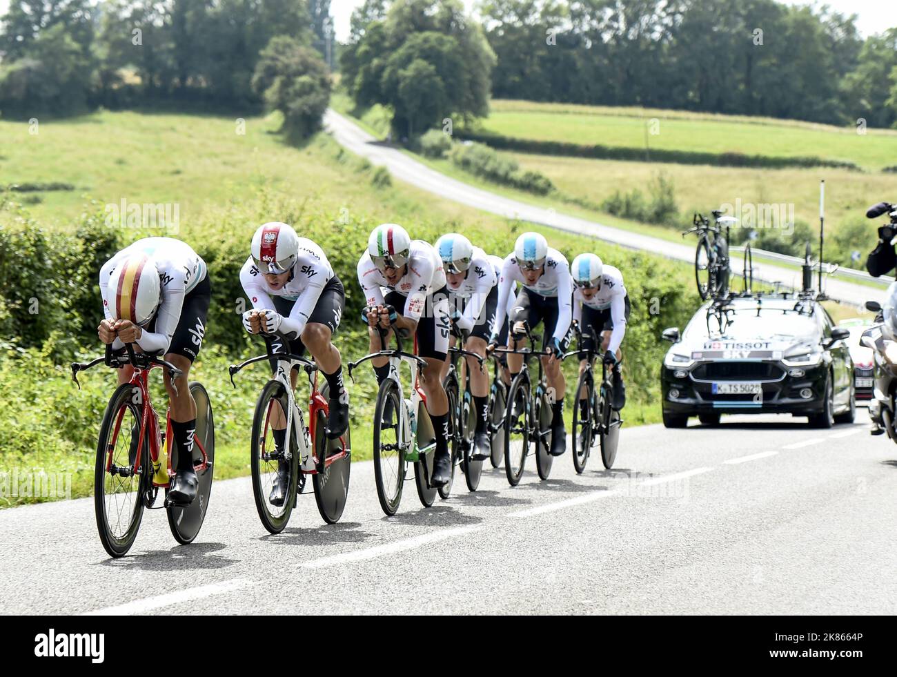 Riders of Great Britain's Sky cycling team win the third stage of the ...