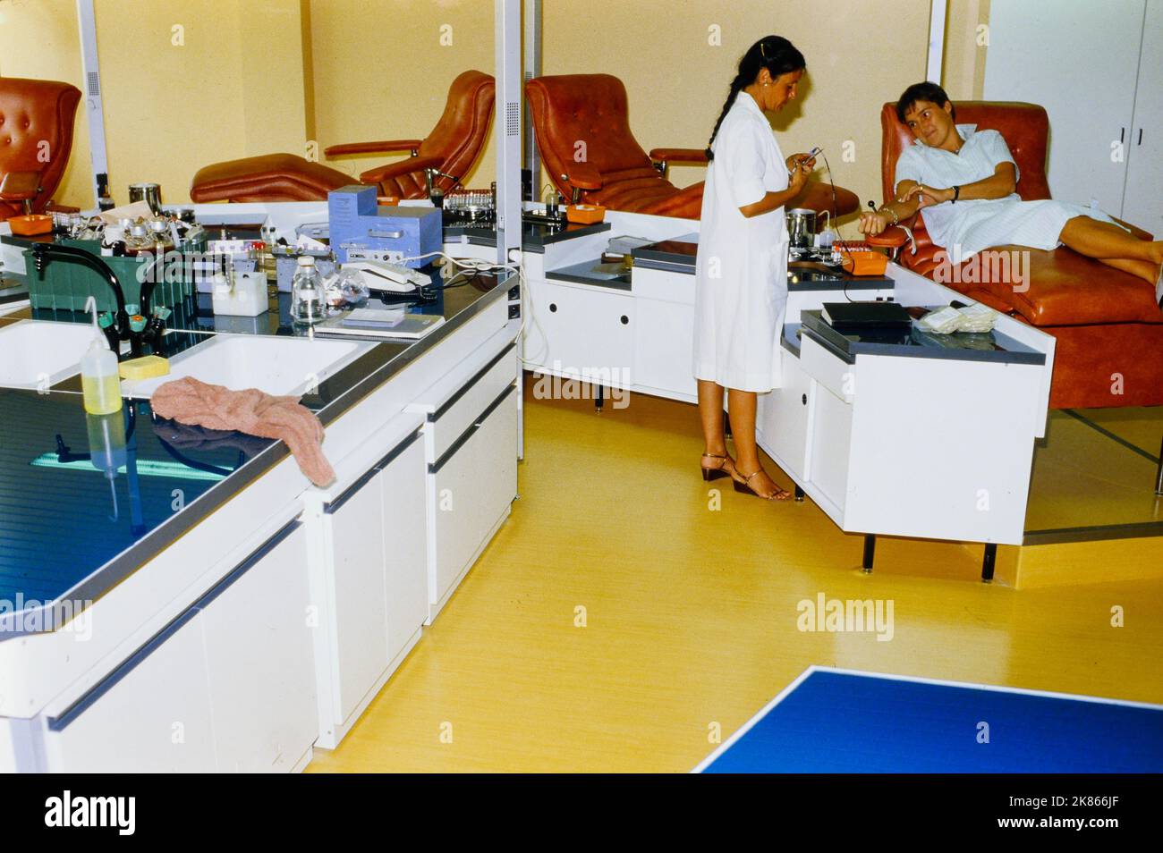 EFS, Etablissement Français du Sang, Lyon, France, 1987 Stock Photo - Alamy