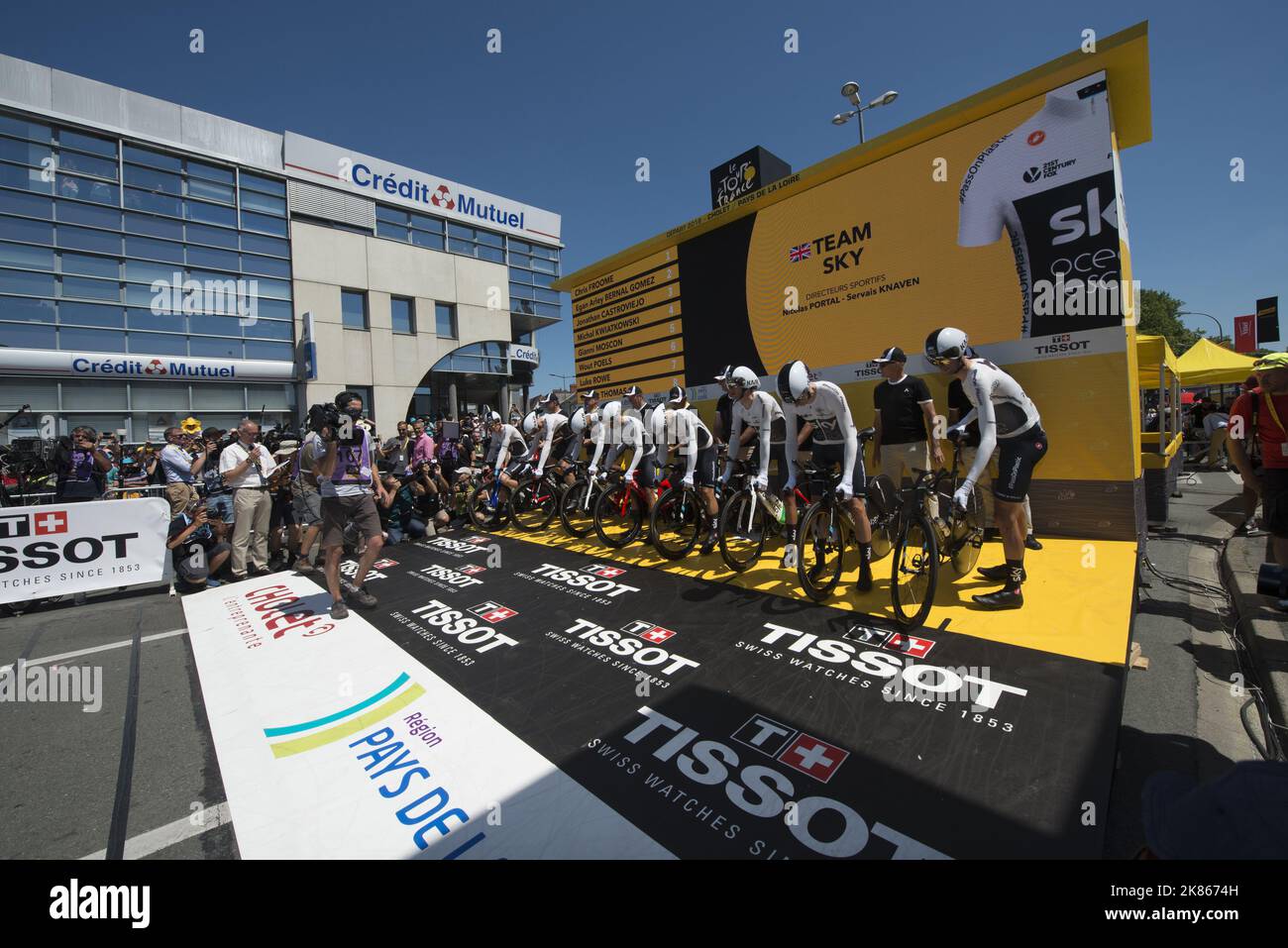 Team Sky With Great Britains Chris Froome Geraint Thomas Luke Rowe Egan Arley Bernal Gomez