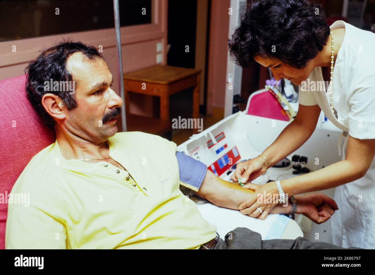 EFS, Etablissement Français du Sang, Lyon, France, 1987 Stock Photo - Alamy