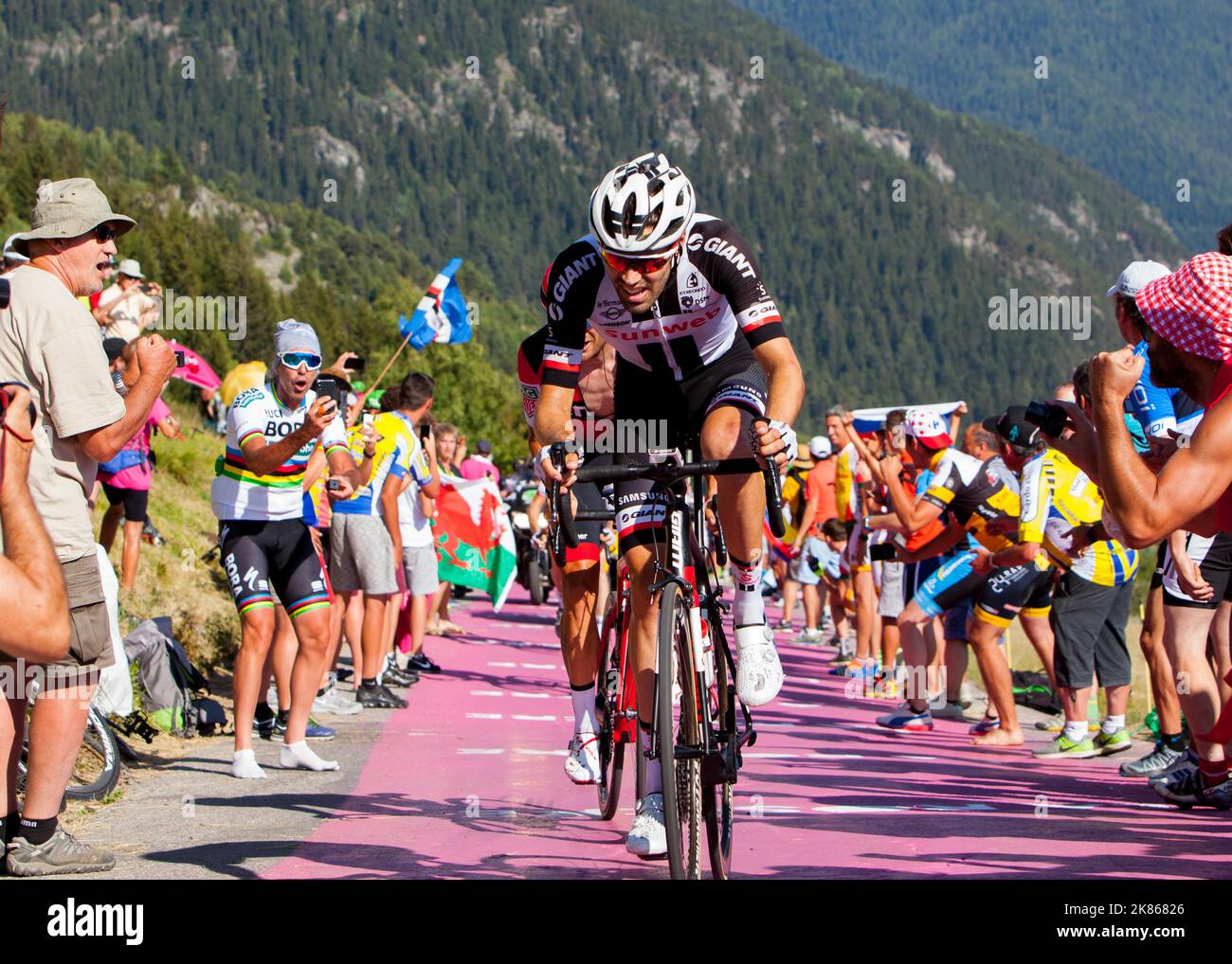 Tom dumoulin (Team Sunweb) and Damiano CARUSO (BMC racing Team) chasing ...