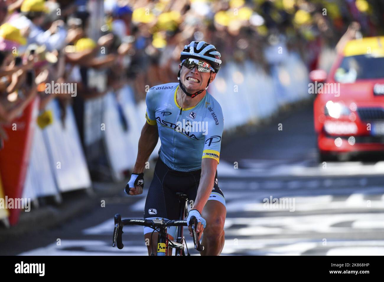 Stage winner magnus nielsen of Astana Stock Photo - Alamy