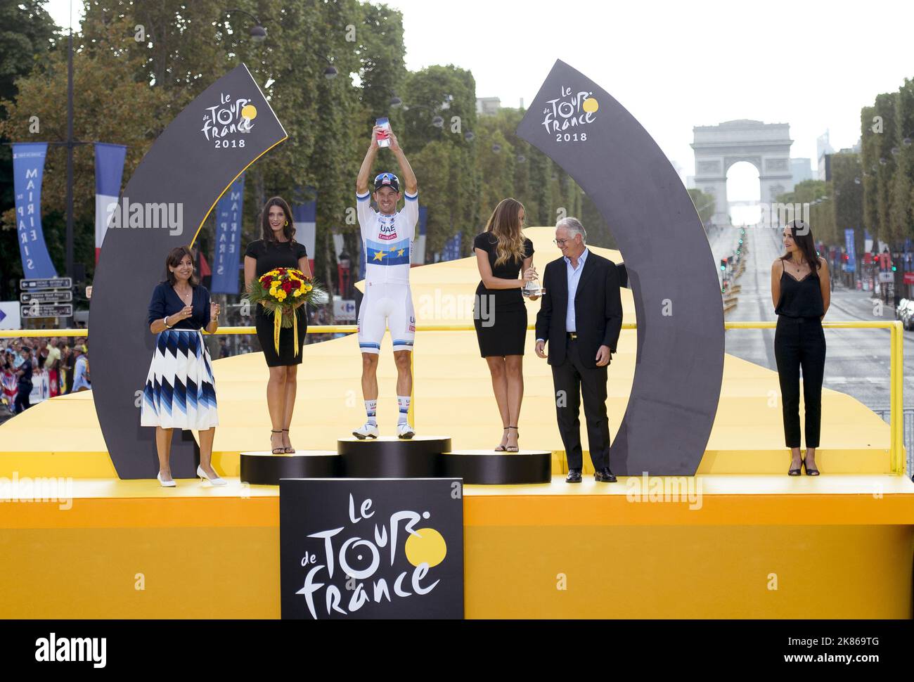 Alexander Kristoff UAE Emirates wins the stage on the final day of ...