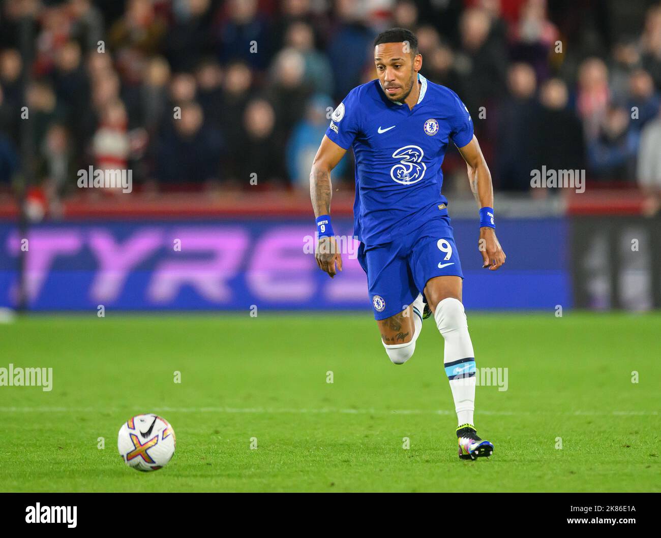 Pierre emerick aubameyang chelsea 2022 hi-res stock photography and ...