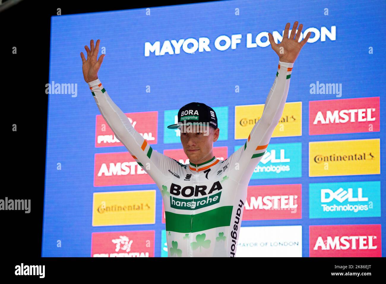 Sam Bennett for Bora Hansgrohe comes 2nd placed on the Mall in London ...