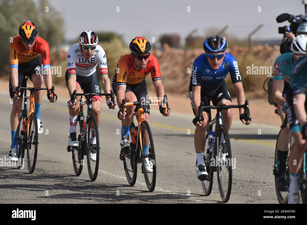 The break with Mark Cavendish for team Bahrain Mclaren followed by ...