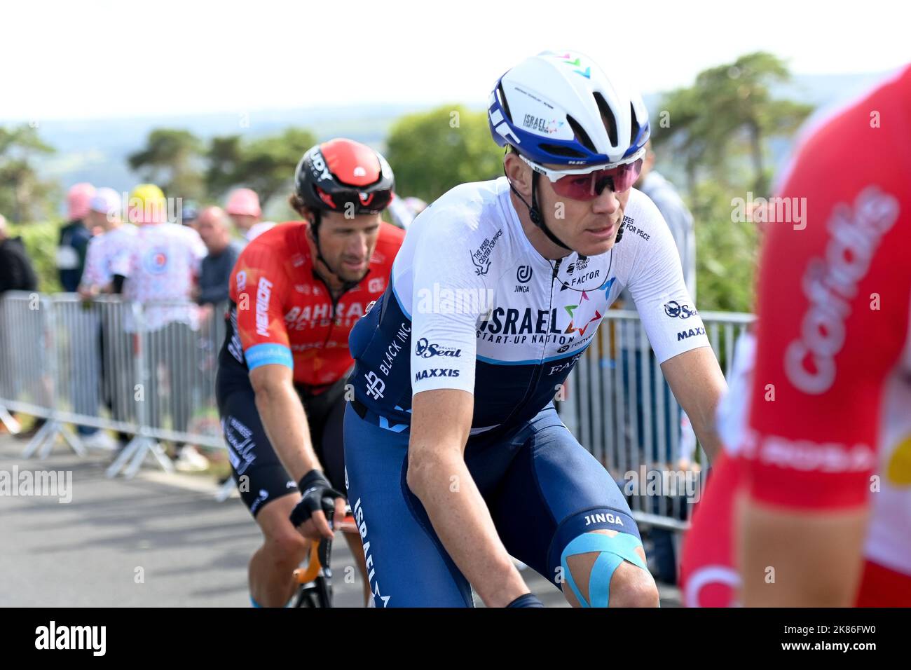 Israel Start Up Nation climbs the final kilometre at the rear of the ...