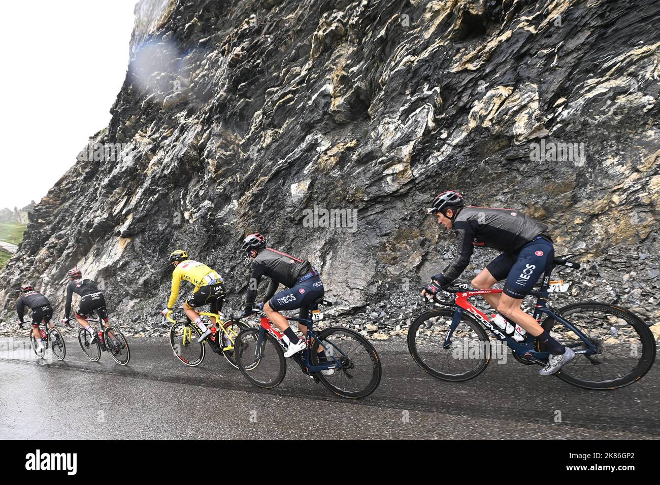 Great Britain's Geraint Thomas follows stage leader Tadej Pogacar for ...