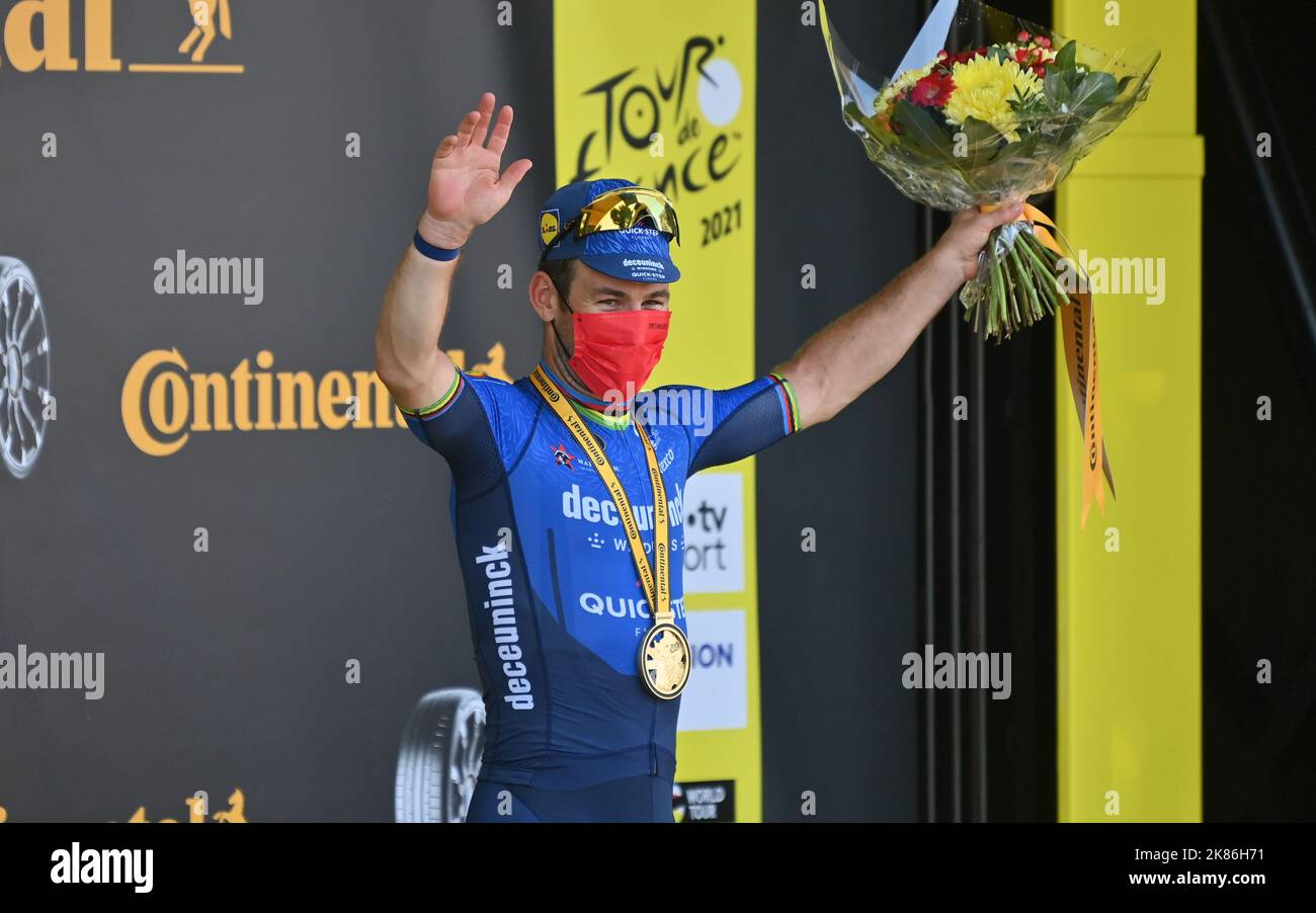 Mark Cavendish of team Deceuninck-Quick-Step wins the stage in a sprint ...