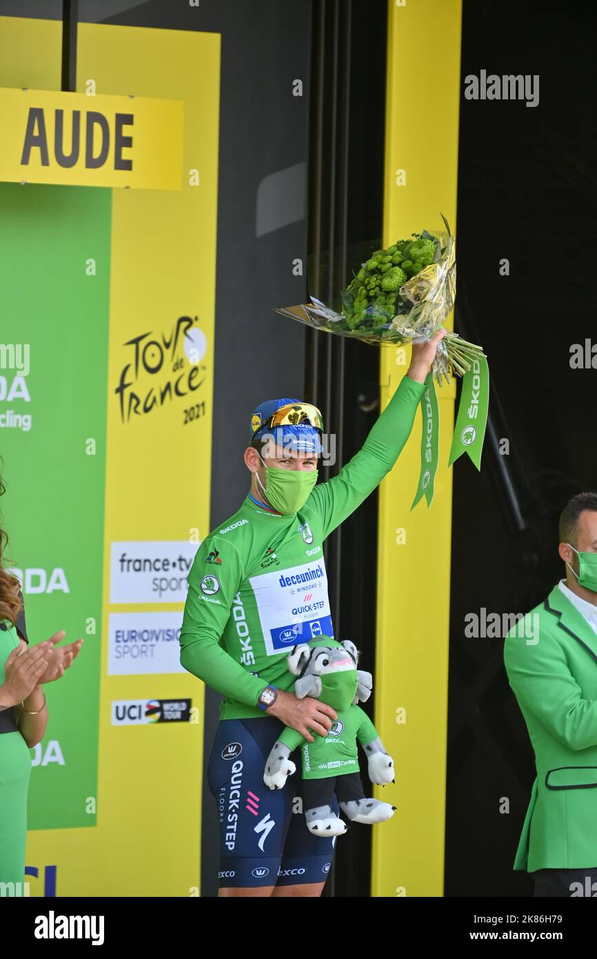 Mark Cavendish of team Deceuninck-Quick-Step wins the stage in a sprint ...