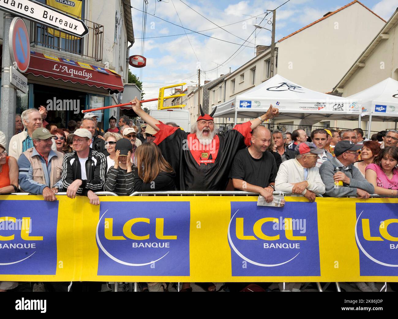 Cycling fans Stock Photo - Alamy