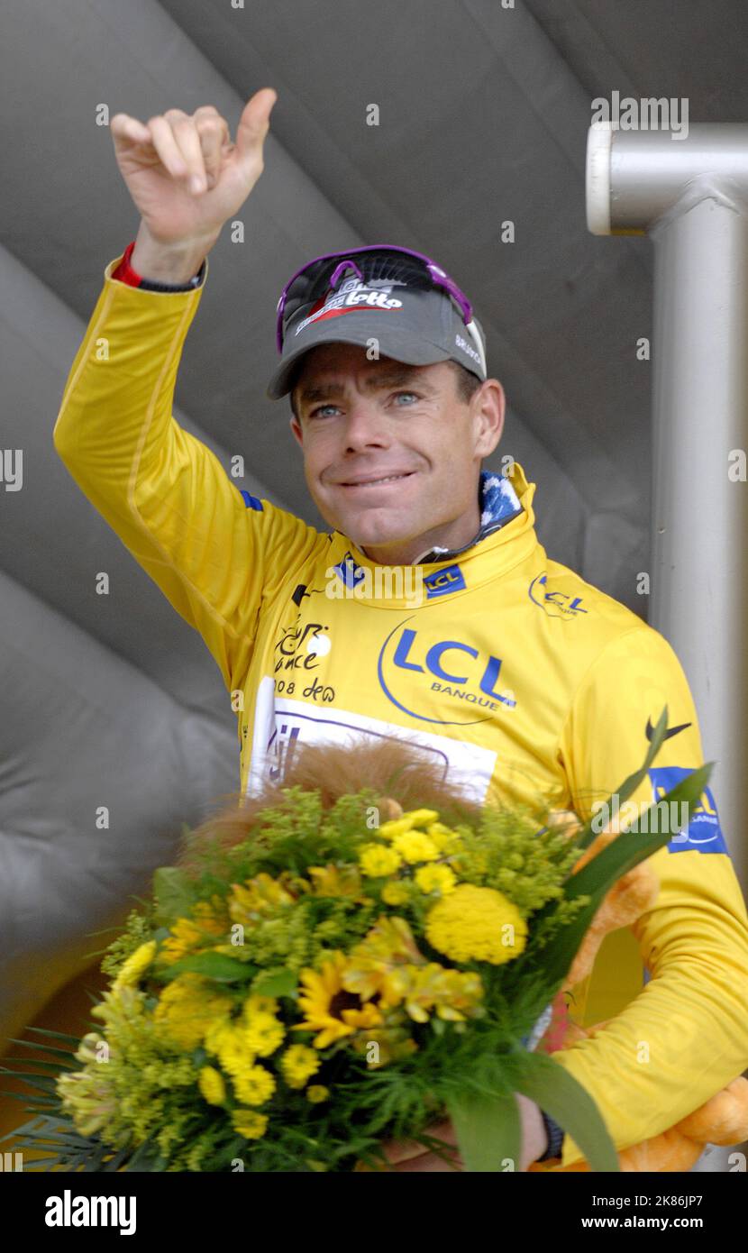 Cadel Evans celebrates on the podium Stock Photo - Alamy