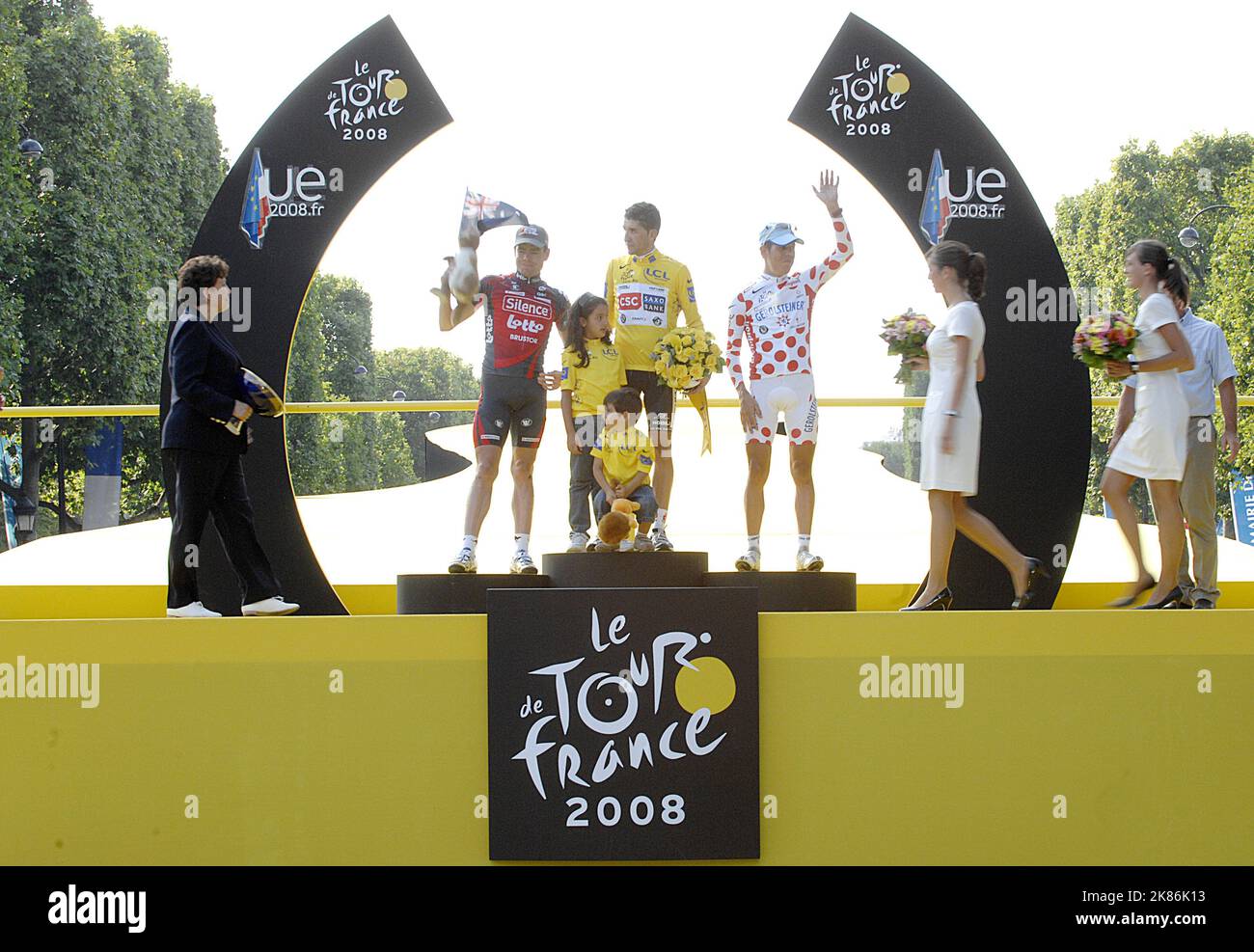 Carlos Sastre, Bernhard Kohl and Cadel Evans celebrate on the podium at ...