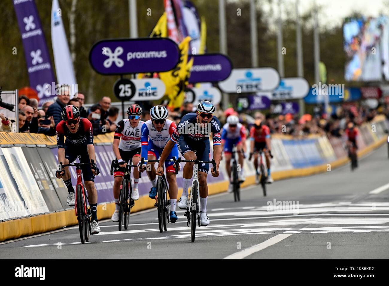The 2022 Tour of Flanders from Antwerp (Antwerpen) to Oudenaarde. Stage ...