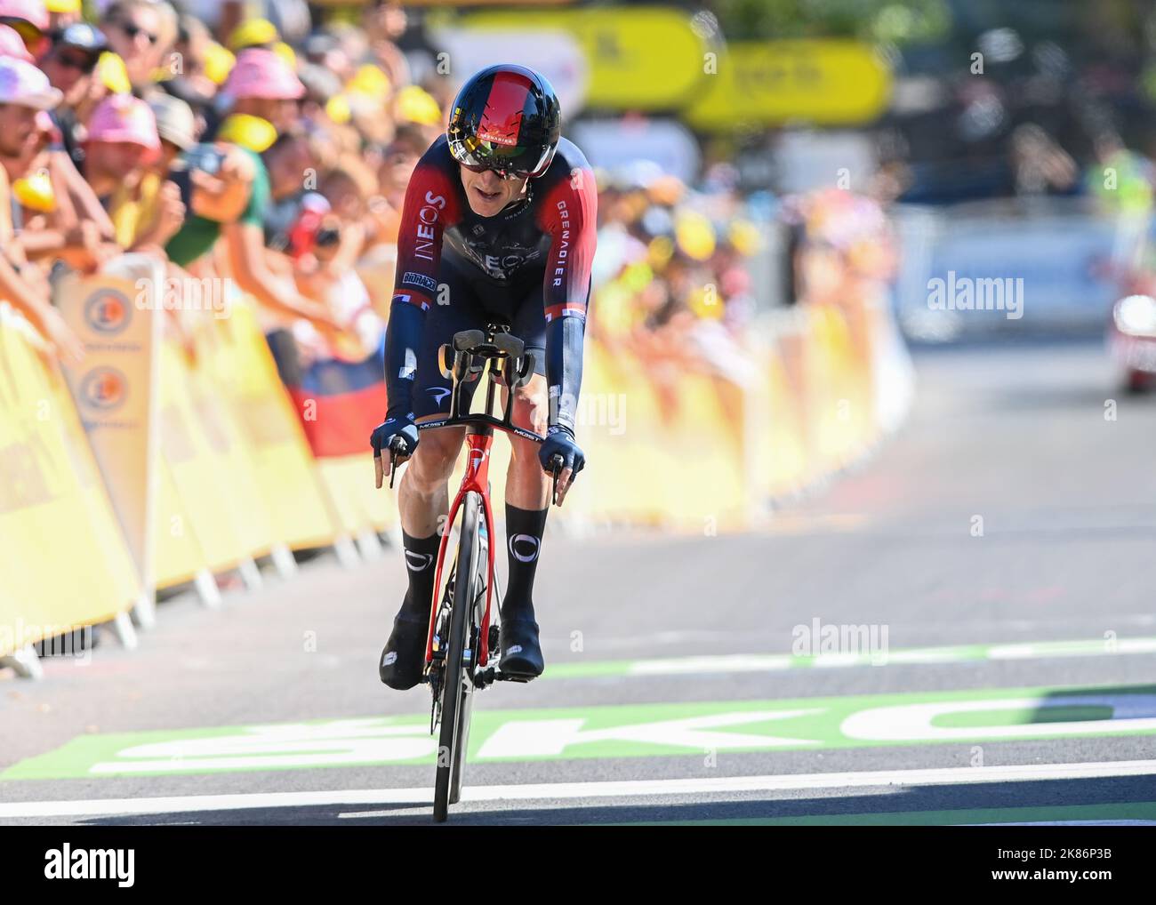 Geraint THOMAS, INEOS Grenadiers charging to the line during Stage 20 ...