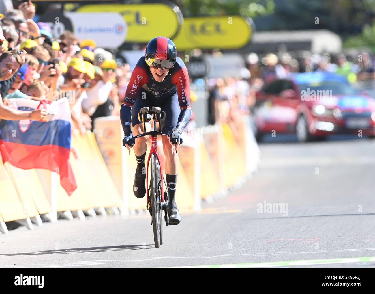 Geraint THOMAS, INEOS Grenadiers charging to the line during Stage 20 ...