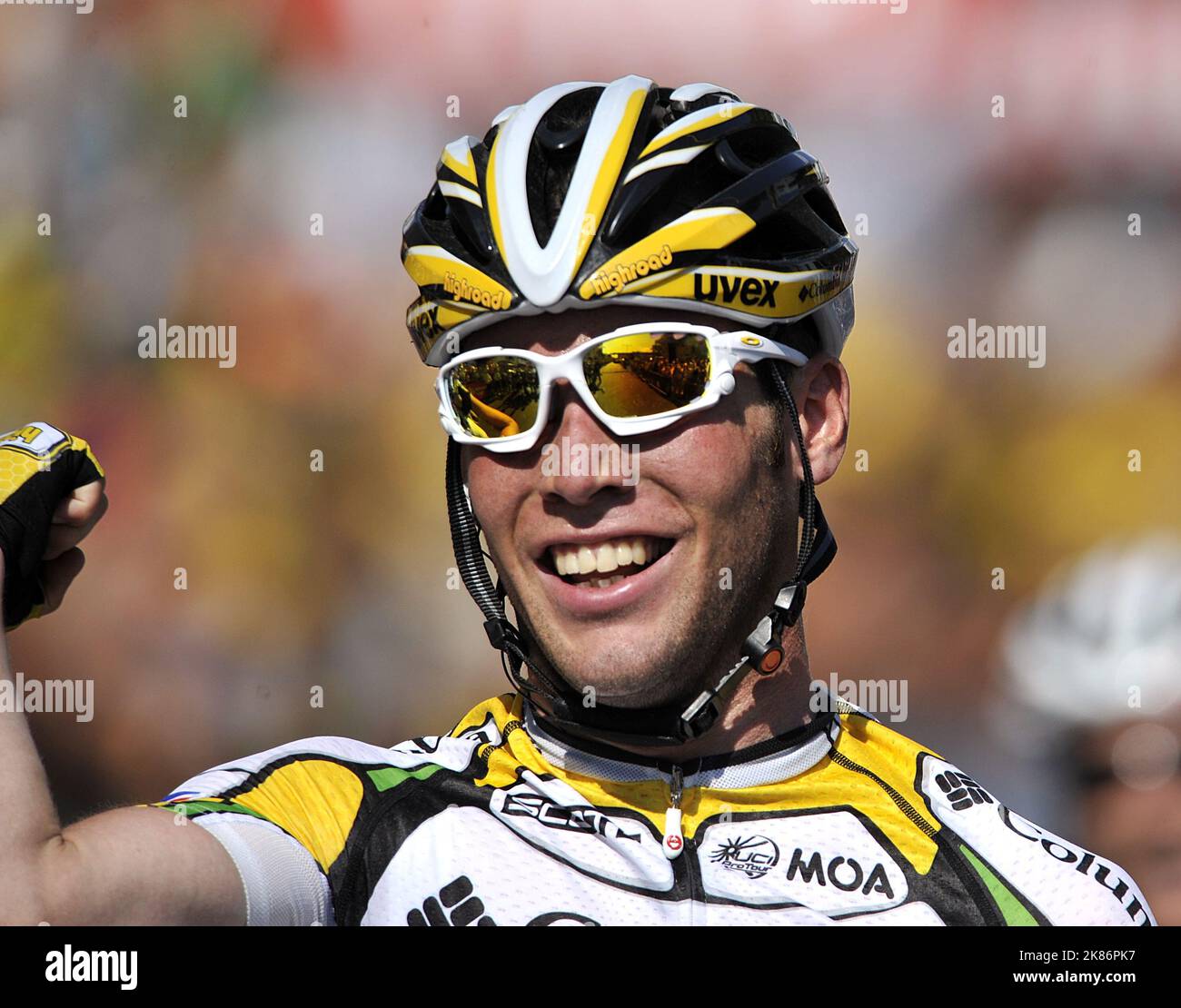 Team Columbia's Mark Cavendish crosses the finish line to win the ...