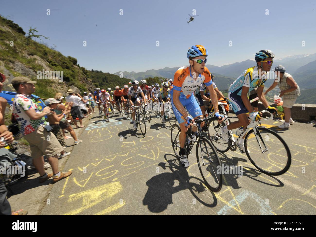 Bradley Wiggins and Alberto Contador in the ninth stage of the Tour de ...