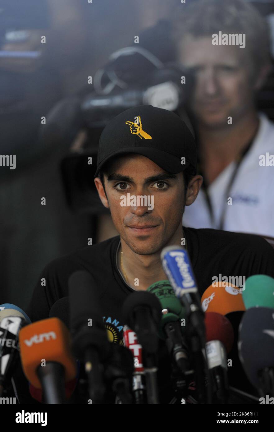 Alberto contador press hi-res stock photography and images - Alamy