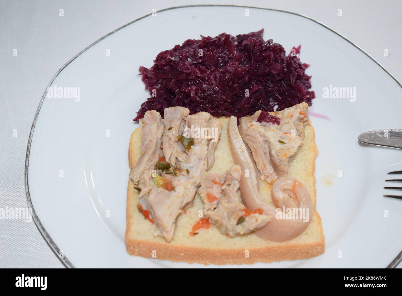 bacon toast with red cabbage Stock Photo - Alamy