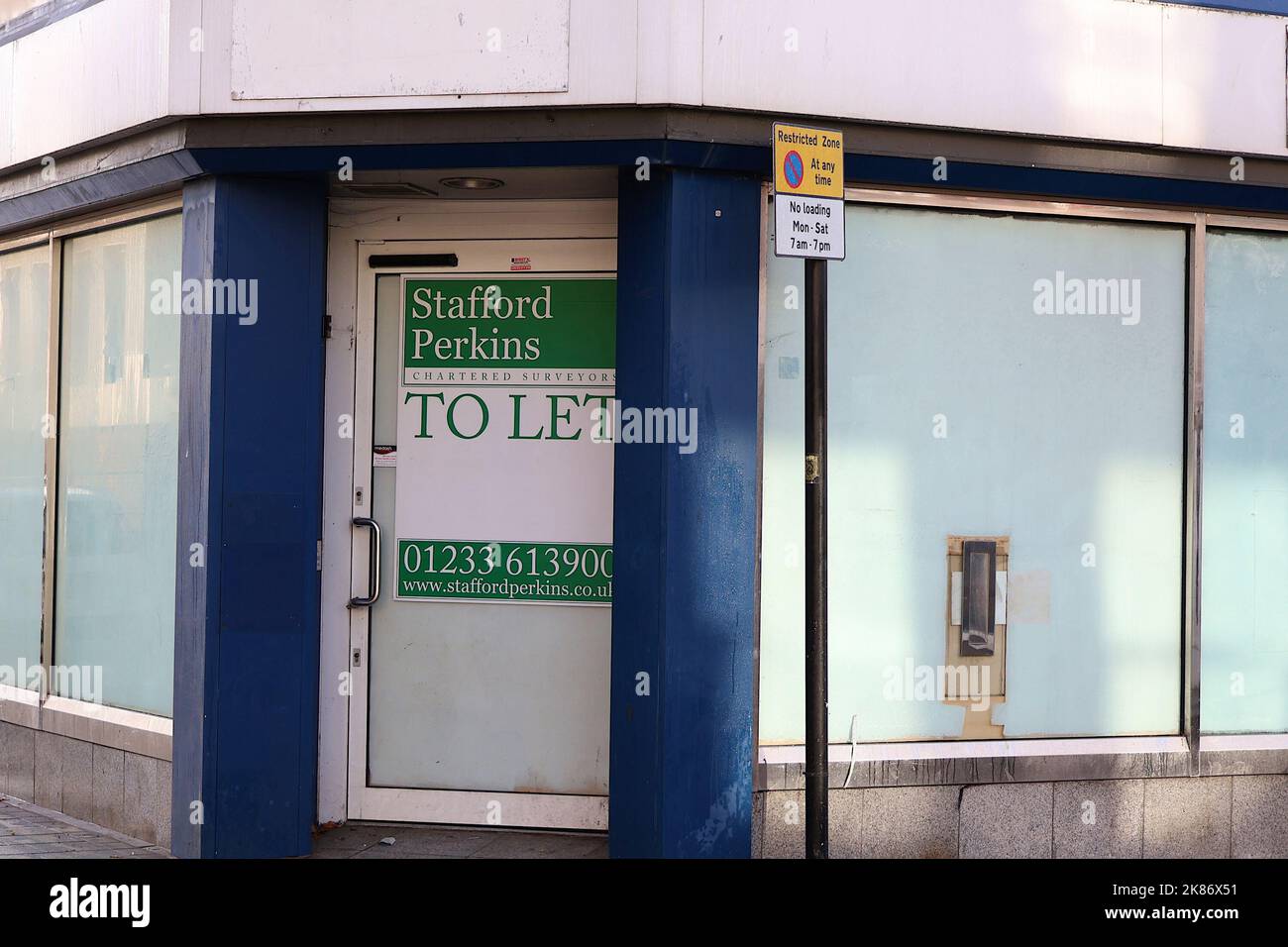 Ashford, Kent, UK. 21 October, 2022. Sign of the times as more high ...