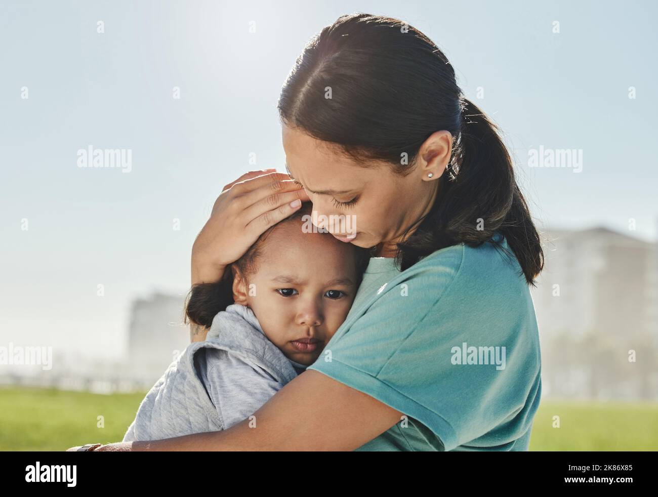 Hug sad hi-res stock photography and images - Alamy