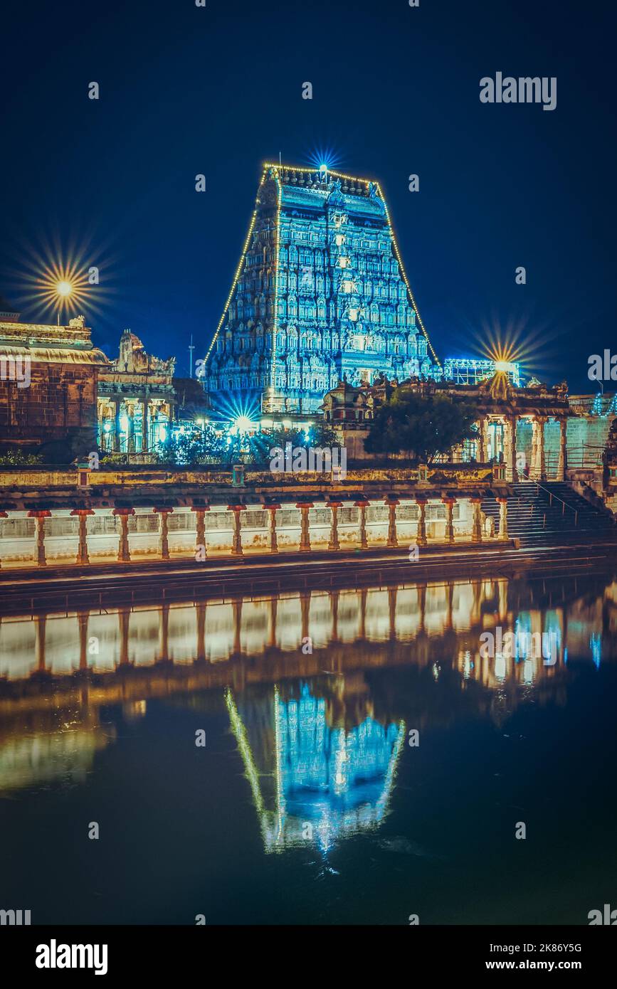 A vertical shot of the Nataraja Temple in Chidambaram, India, at night ...