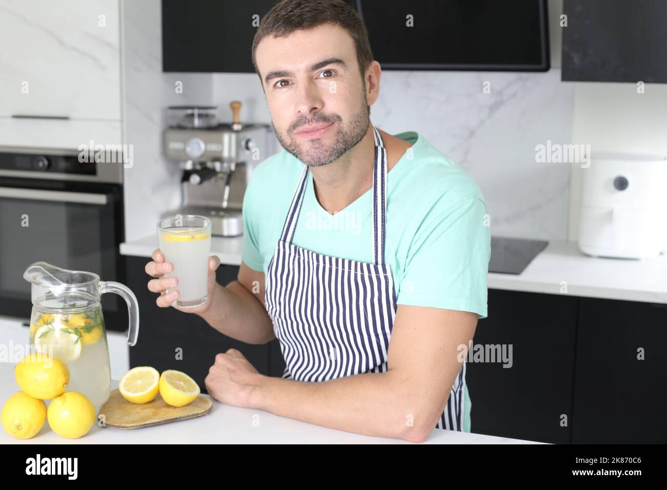 Preparing cold lemonade lemon mint hi-res stock photography and images ...