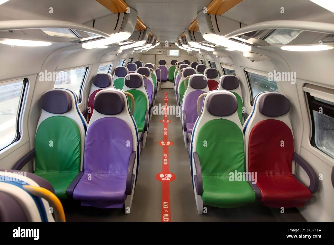 Upper deck interior of Italian Railways Ansaldo-built "TAF" (Treno Alta ...