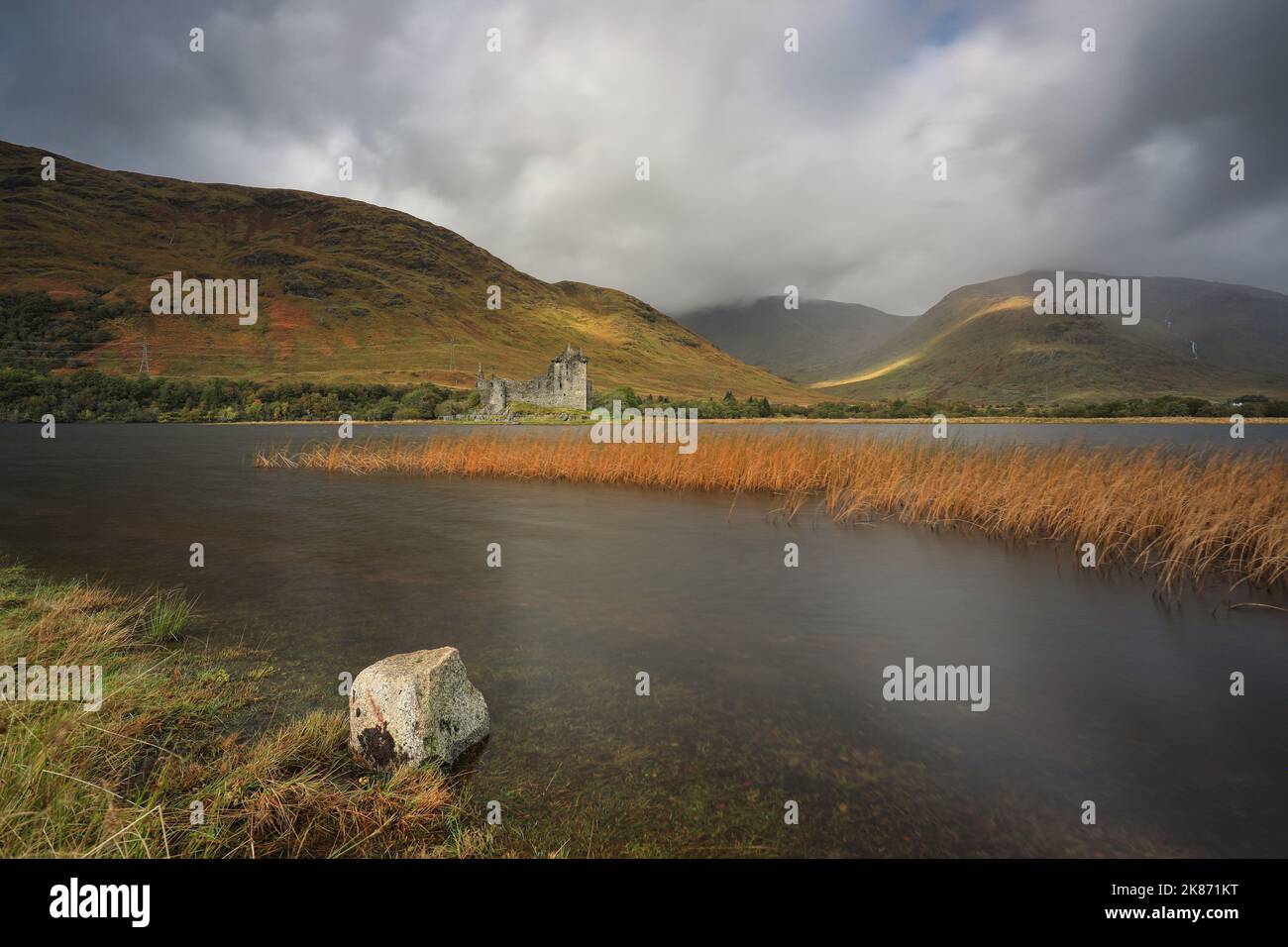 Kilchurn castle Lochawe Scotland Stock Photo - Alamy