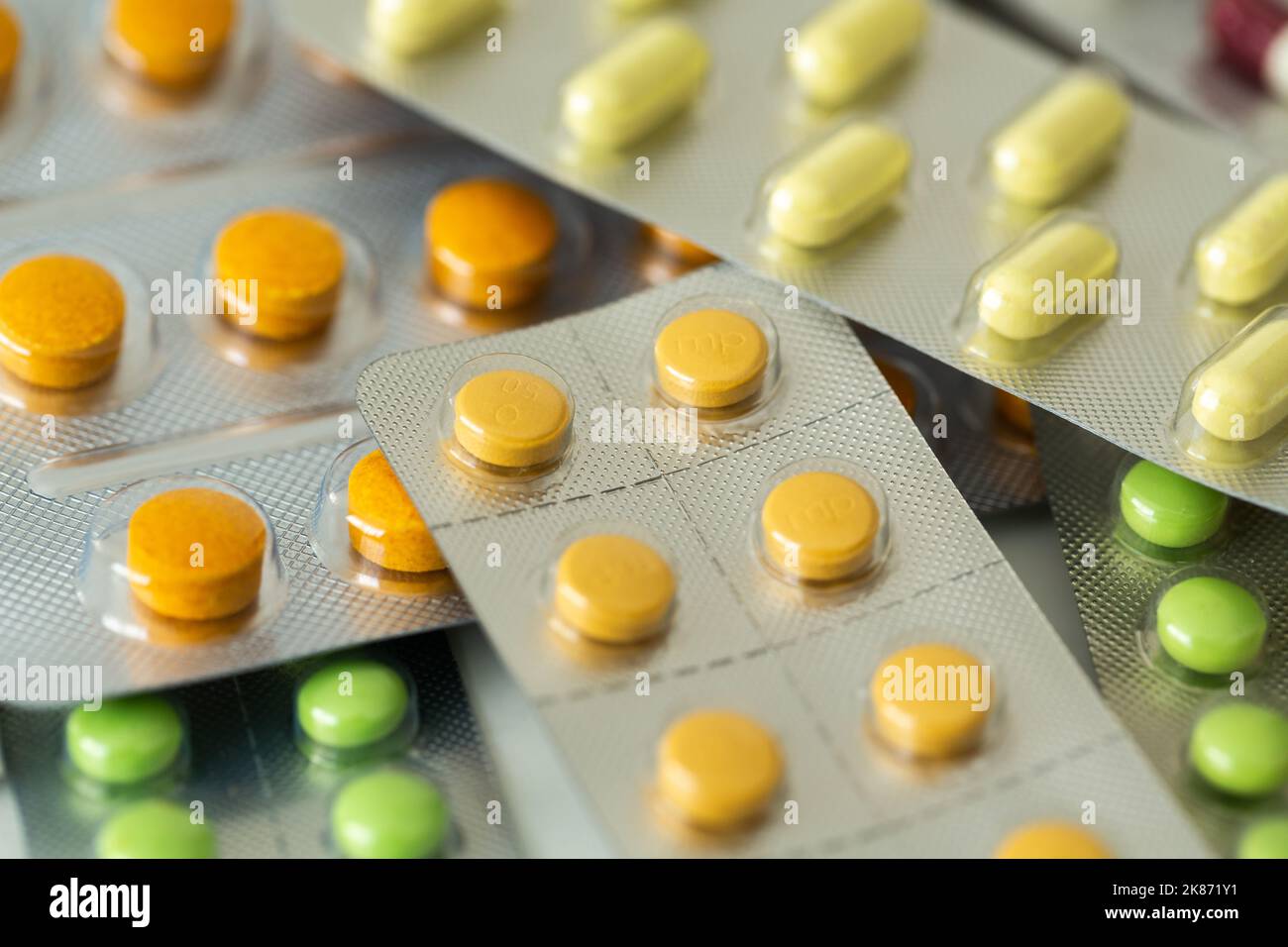 Many pieces of medicine blister packs Stock Photo - Alamy