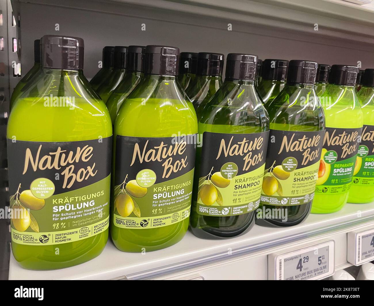 Naturebox hi-res stock photography and images - Alamy