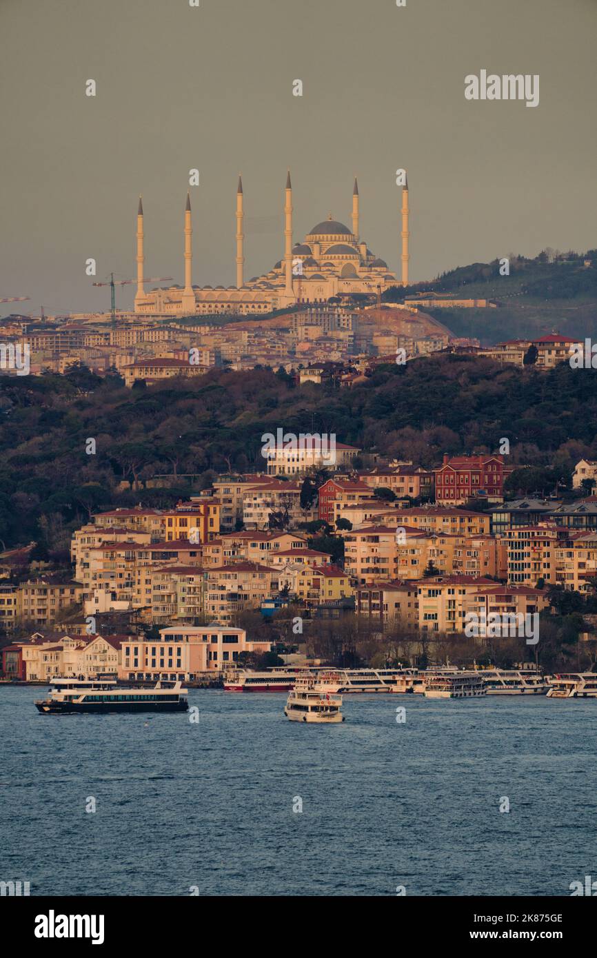 Turkey vertical cities hi-res stock photography and images - Alamy