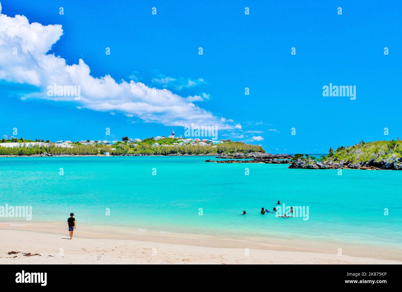 Bermuda beaches hi-res stock photography and images - Alamy