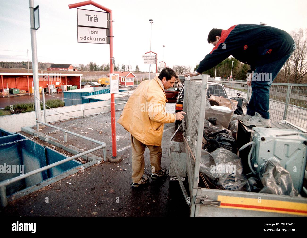 The things you throw away hi-res stock photography and images - Alamy