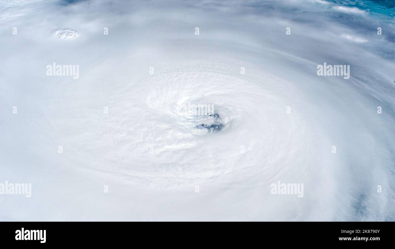 Hurricane cyclone eye Stock Photo - Alamy