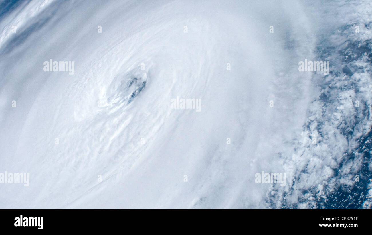 Hurricane cyclone eye Stock Photo - Alamy