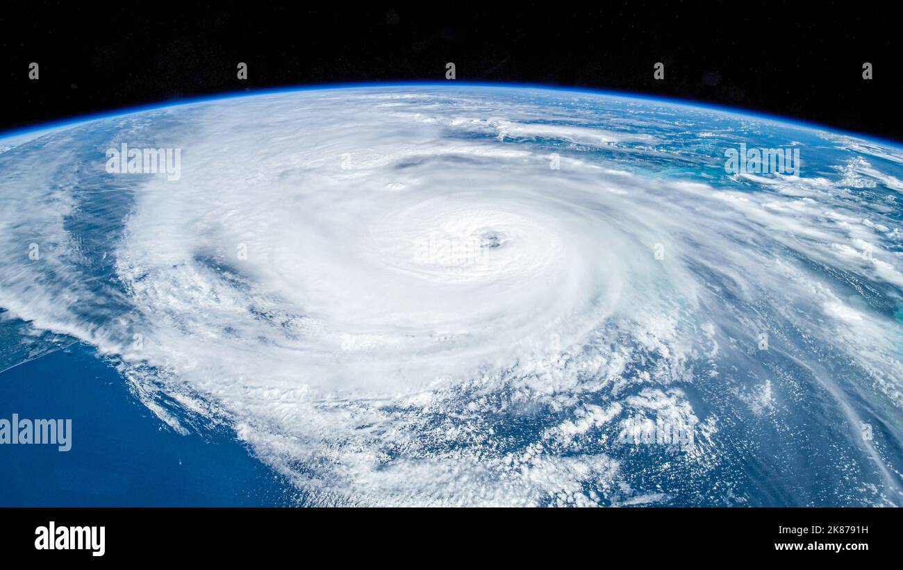 Hurricane cyclone eye Stock Photo - Alamy