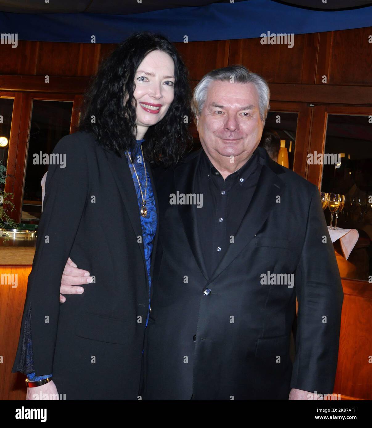 Berlin, Germany. 20th Oct, 2022. Moderator Waldemar Hartmann with wife ...