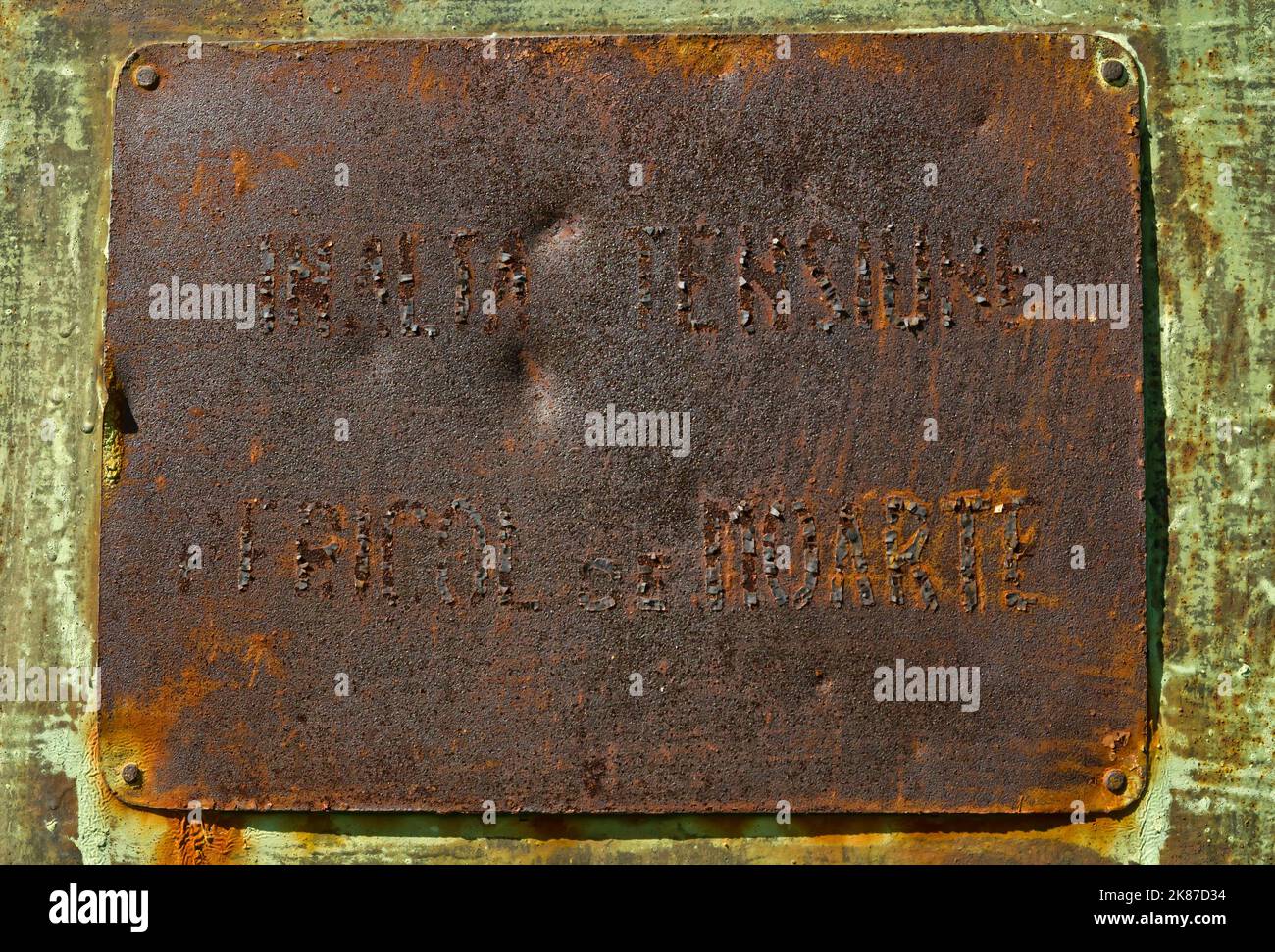 Plate scratched hi-res stock photography and images - Alamy