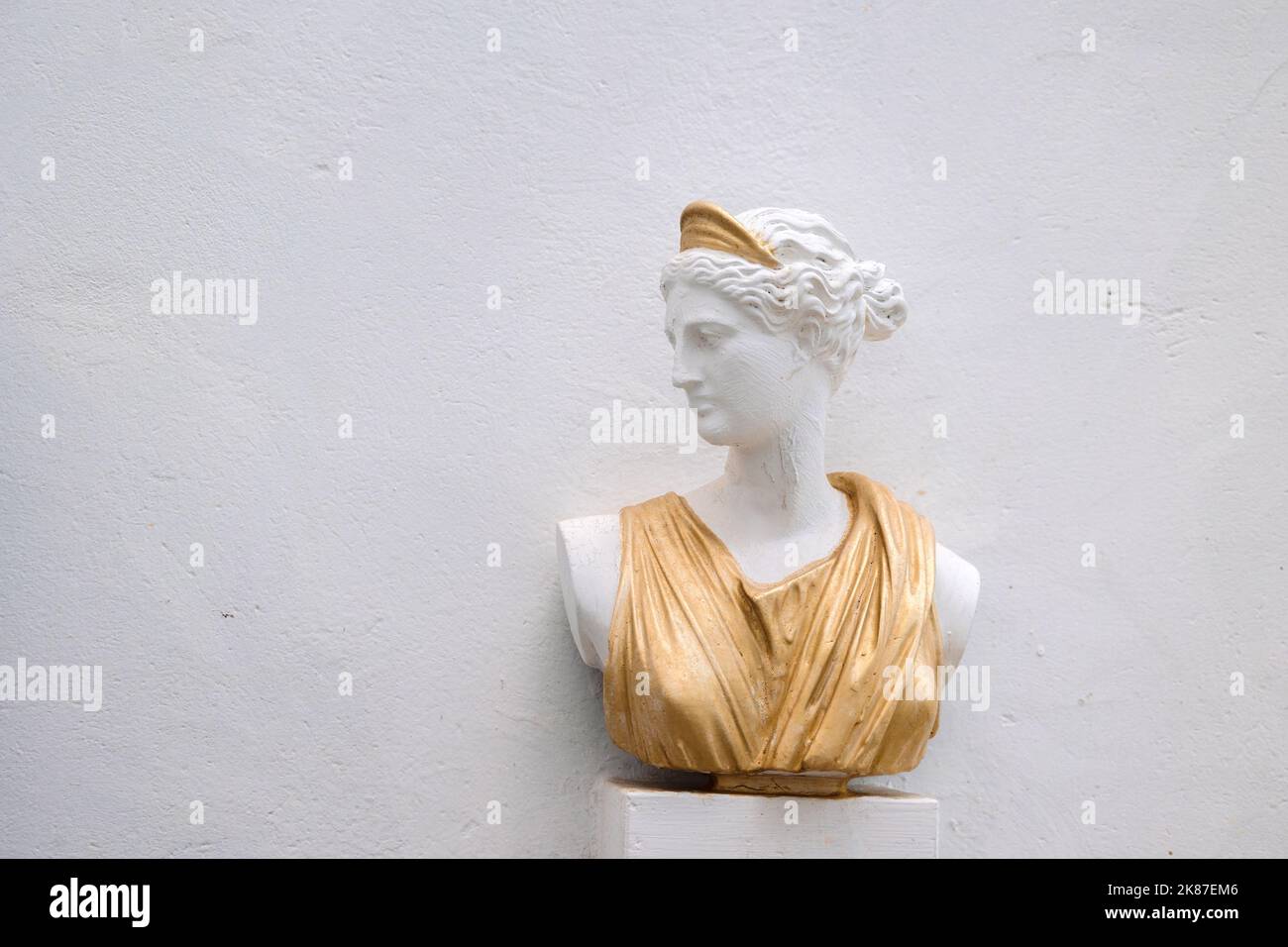 Himation hi-res stock photography and images - Alamy