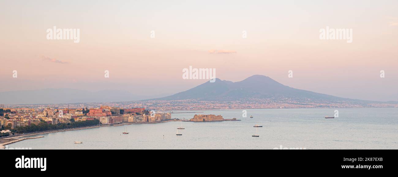 Naples, Italy. View of the Gulf of Naples at sunset from Posillipo Hill ...