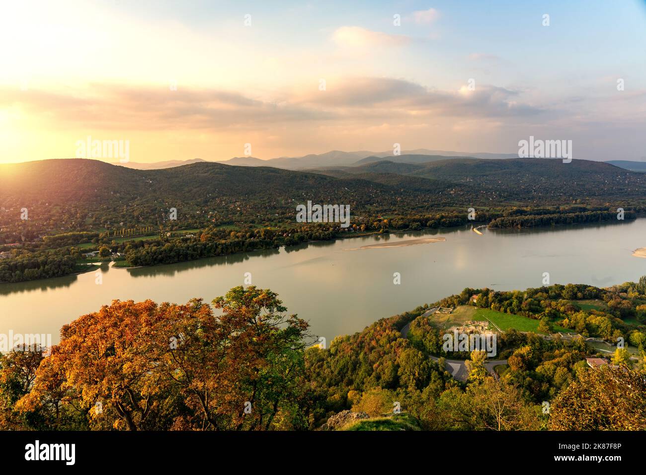 Bend of river danube hi-res stock photography and images - Alamy