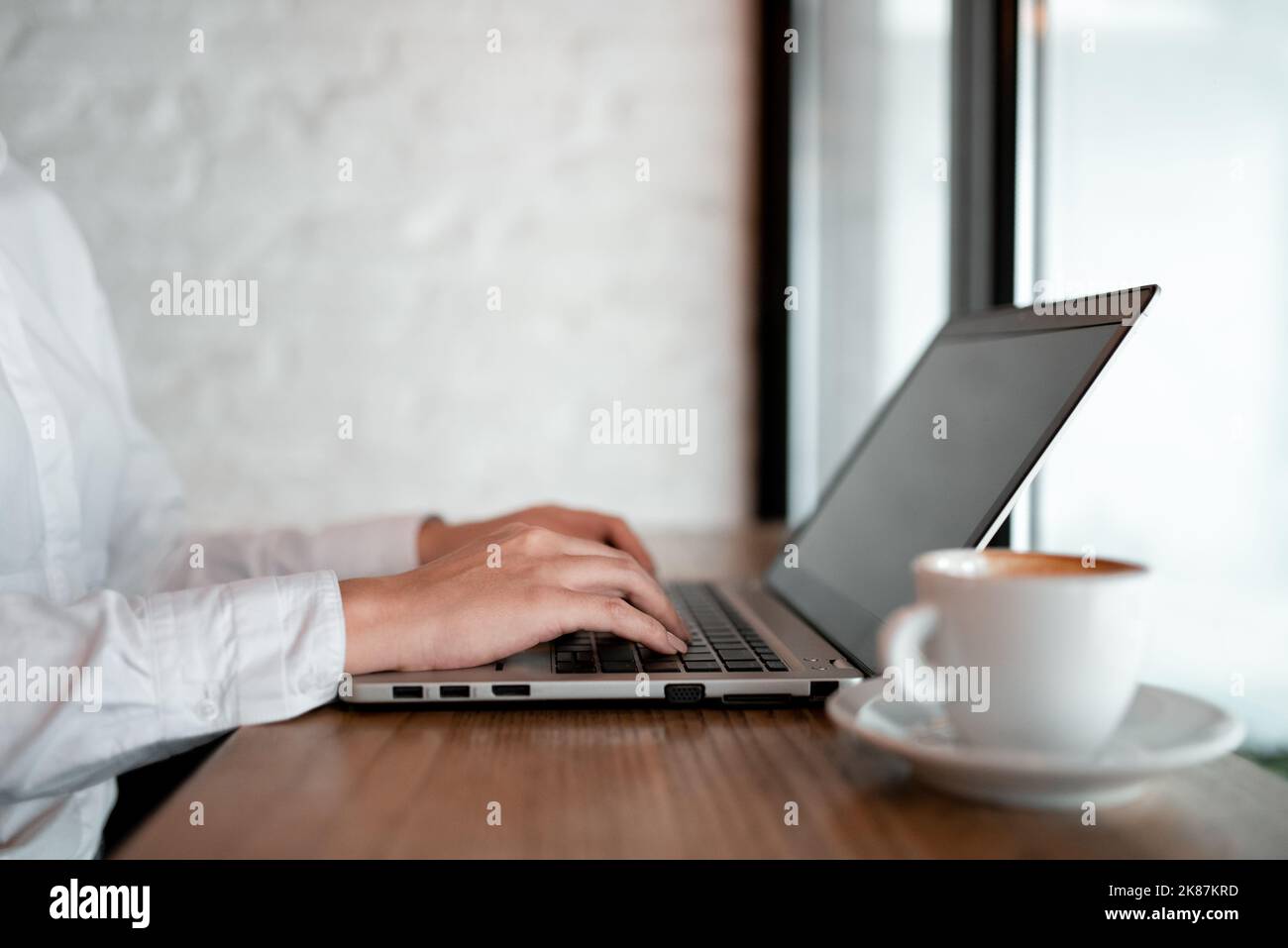 Office Meeting Online, School Video Conference, Working Remotely Ideas ...