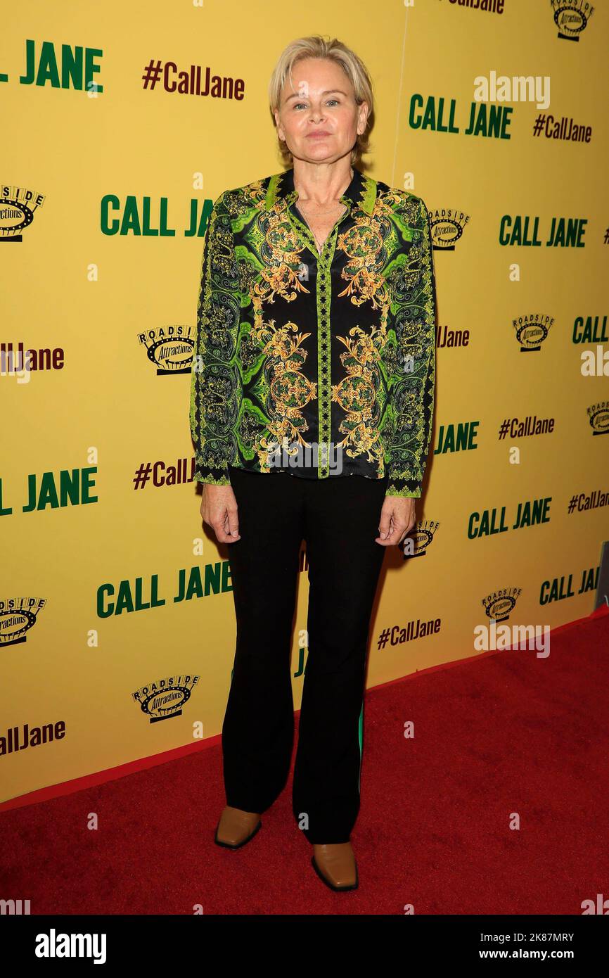 Los Angeles, CA. 20th Oct, 2022. Sue Dunlap at arrivals for CALL JANE ...