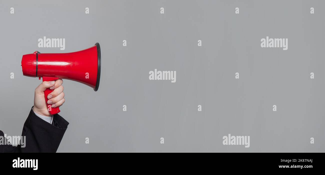 Red loudspeaker hi-res stock photography and images - Alamy