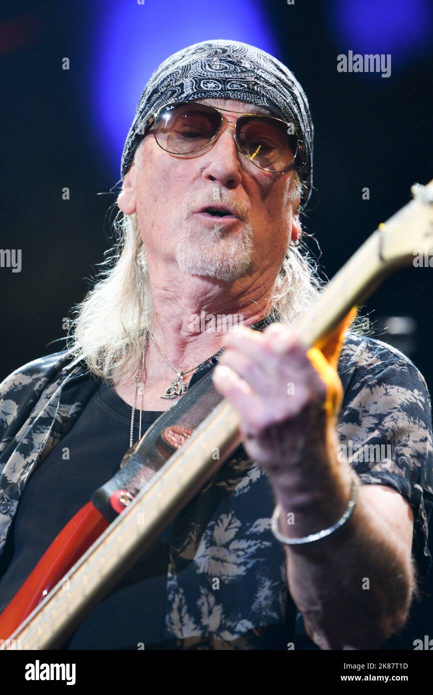 2022 roger glover hi-res stock photography and images - Alamy