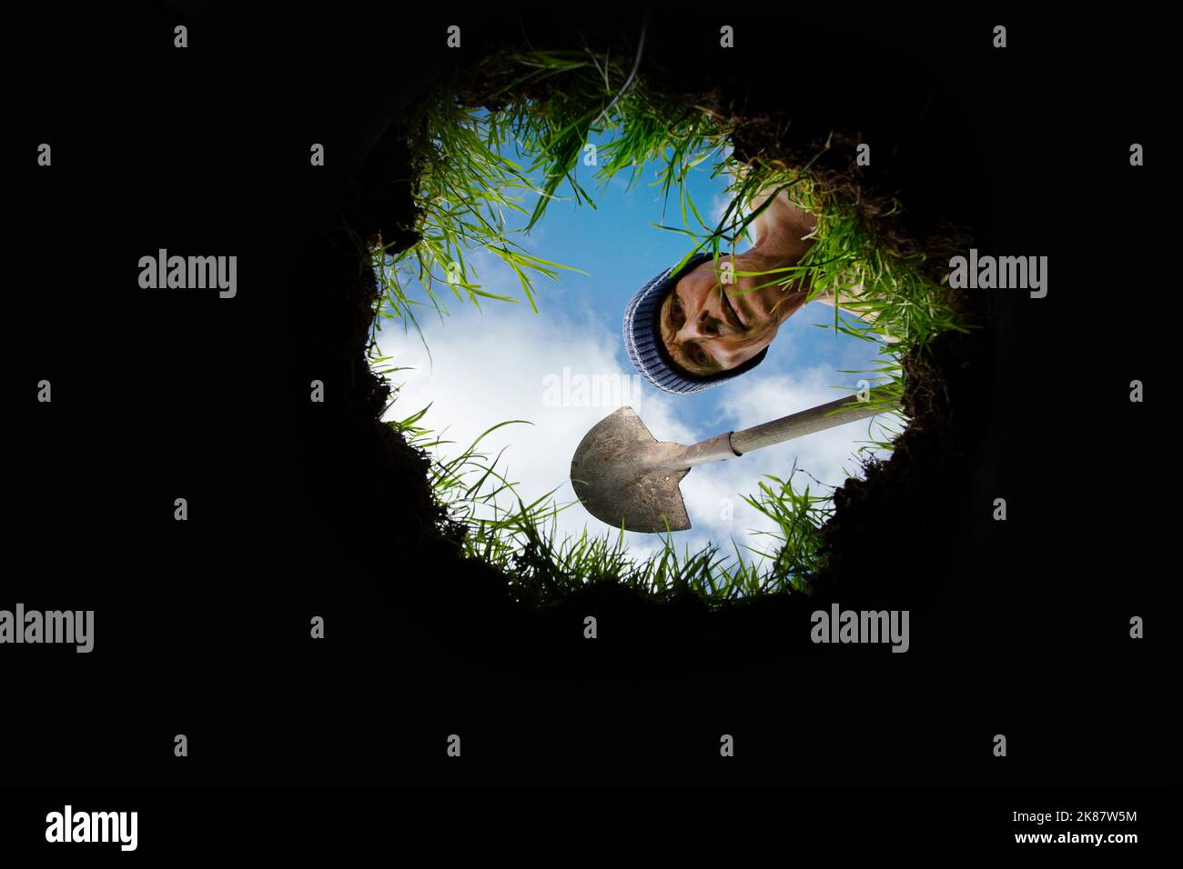A man looking into a hole Stock Photo - Alamy A man looking into a hole Stock Photo - Alamy