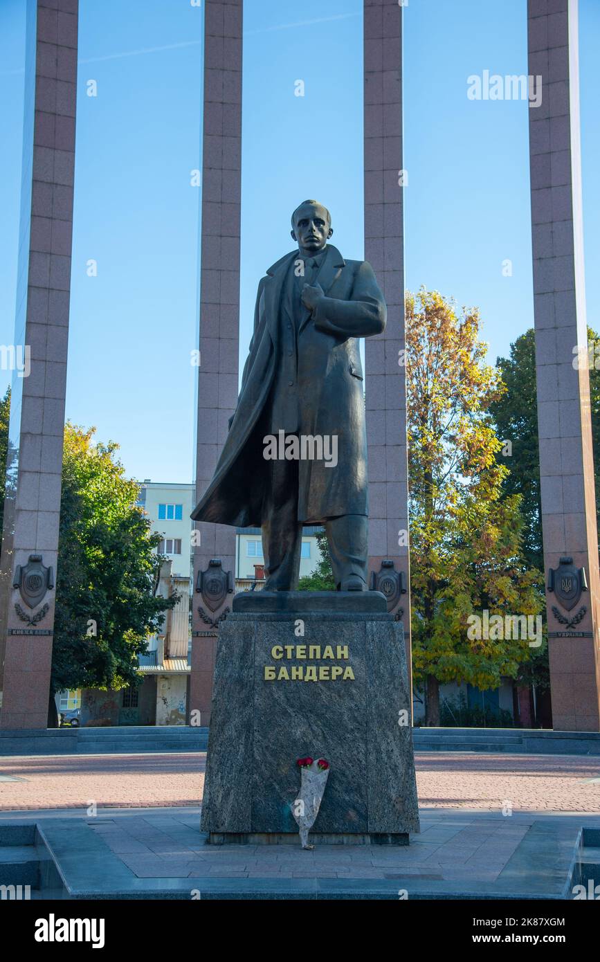 Stepan bandera statue hi-res stock photography and images - Alamy