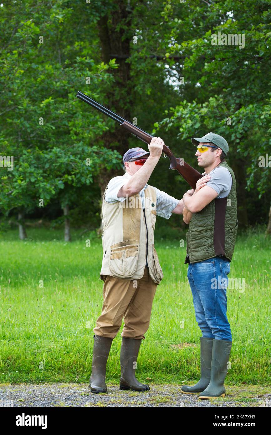 Clay shooting lesson hi-res stock photography and images - Alamy